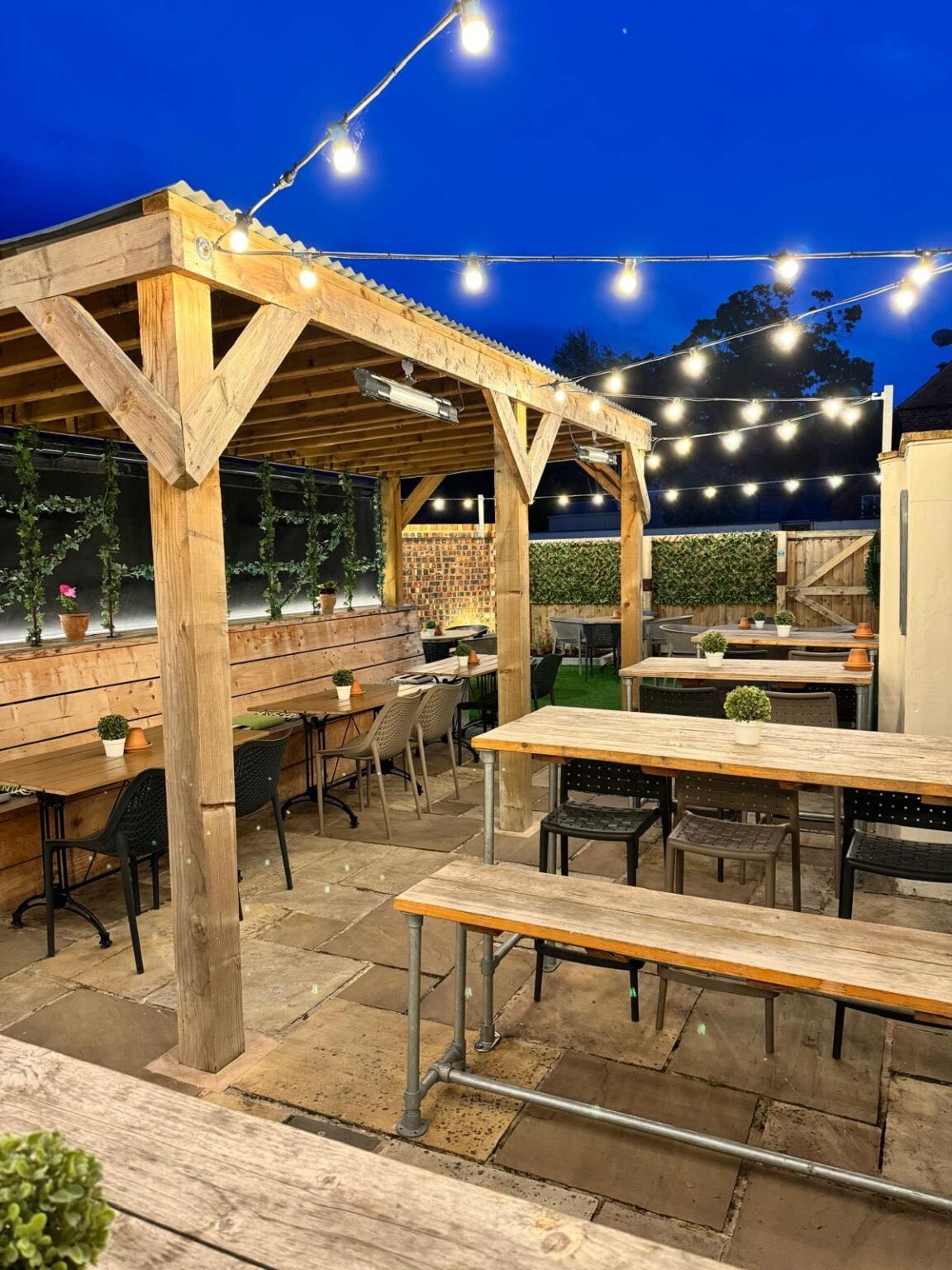 Gallery - Explore The Raven Pub in Farndon